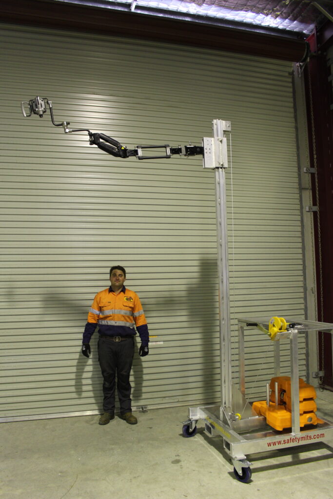 Zero G 2.4m Workshop Trolley System with 19kg Tool Payload Zero G Arm ...